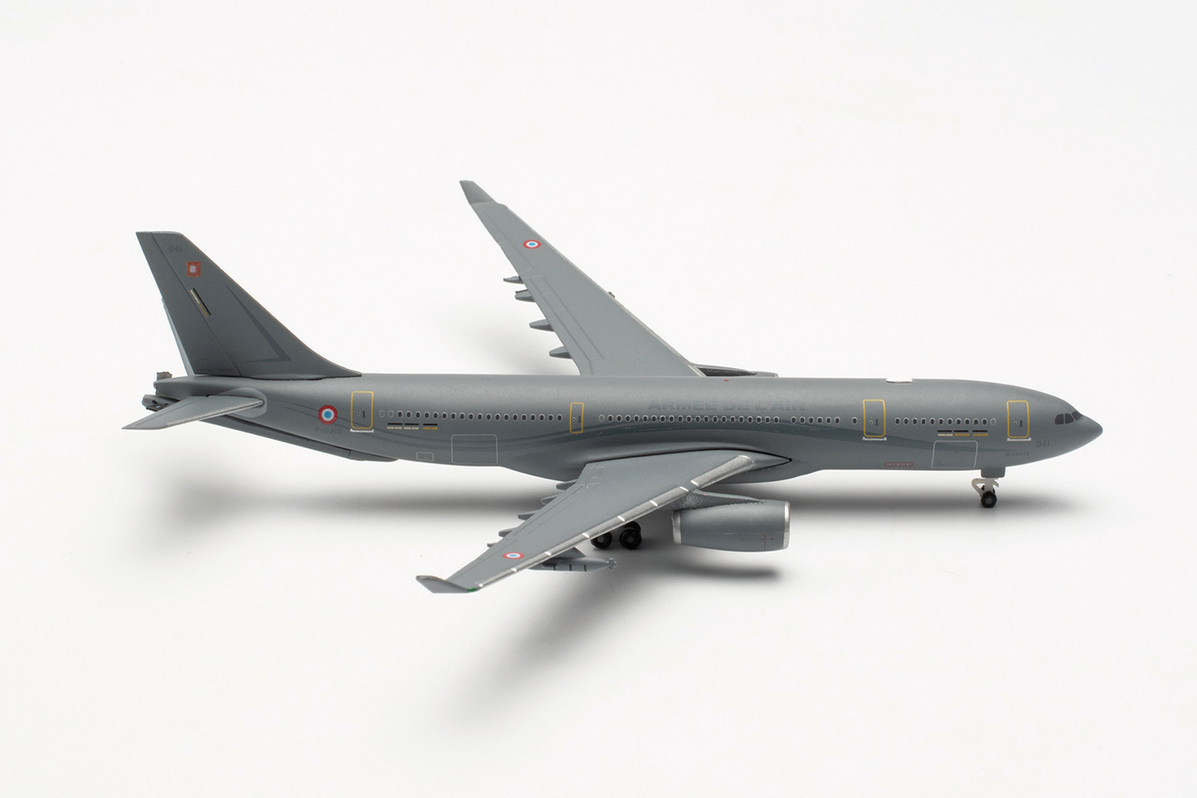 Herpa 536677 Airbus A330 MRTT French Air Force | Menzels Lokschuppen ...